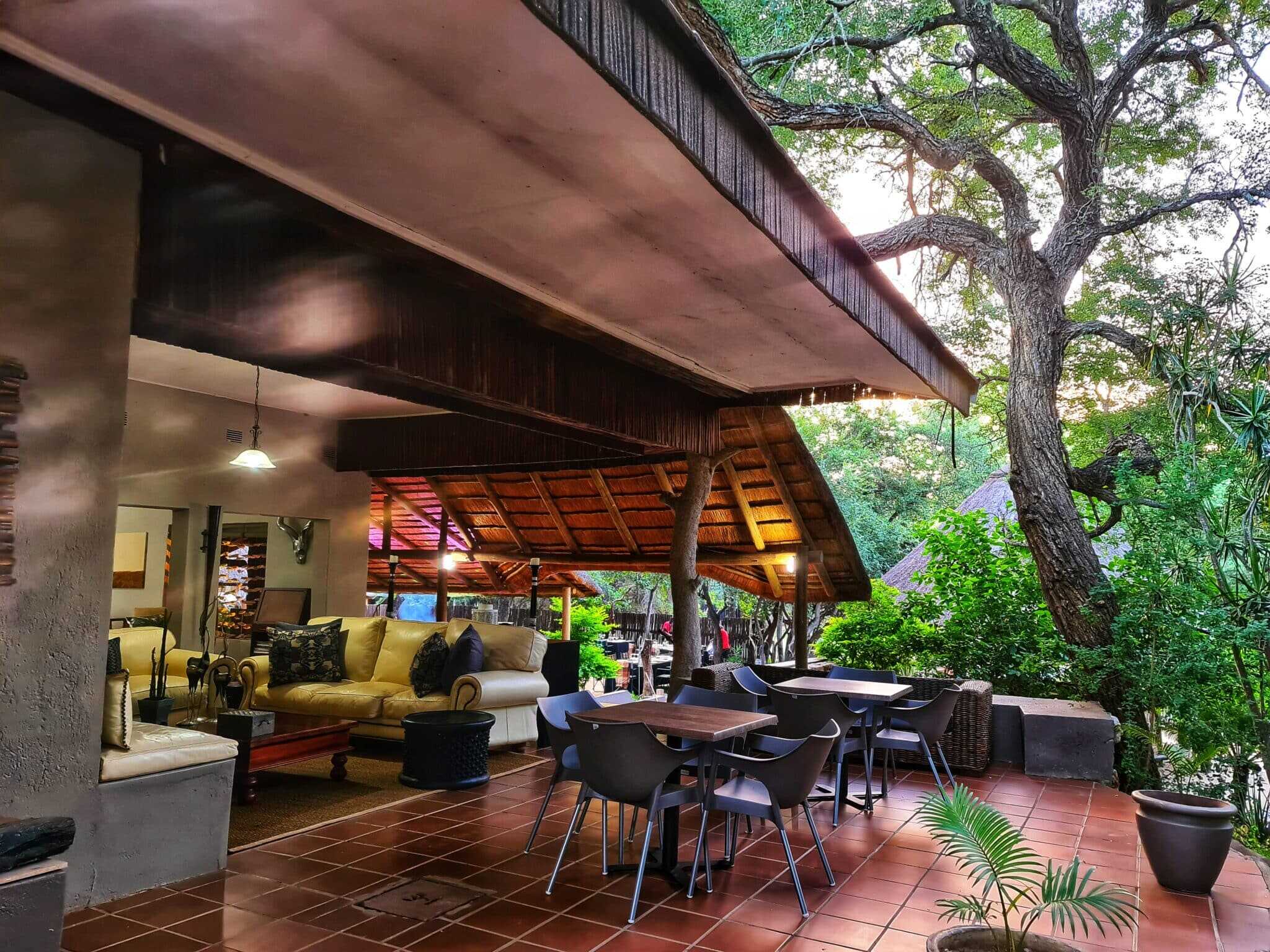 Shiduli Private Game Lodge Shiduli Private Game Lodge, Karongwe Private ...