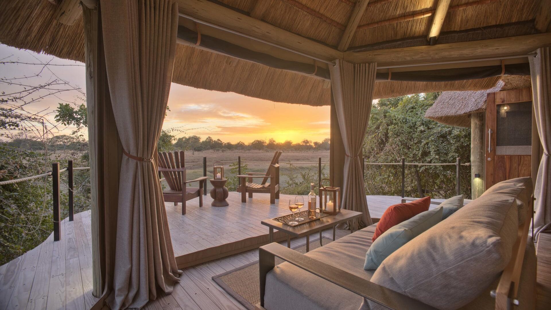 Lion Camp – Discover Africa